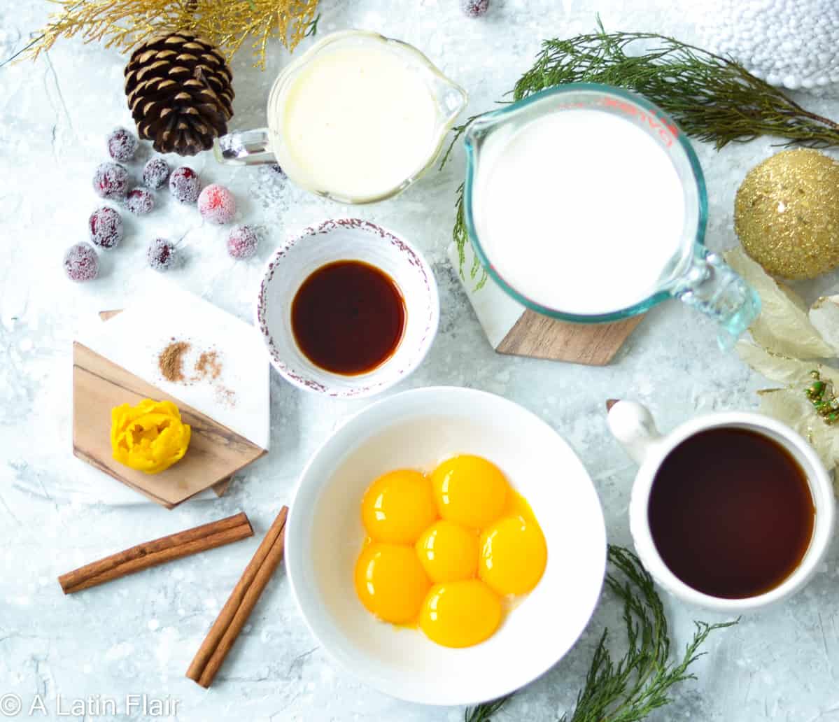 Ponche Crema Recipe (Venezuelan Eggnog) | A Latin Flair
